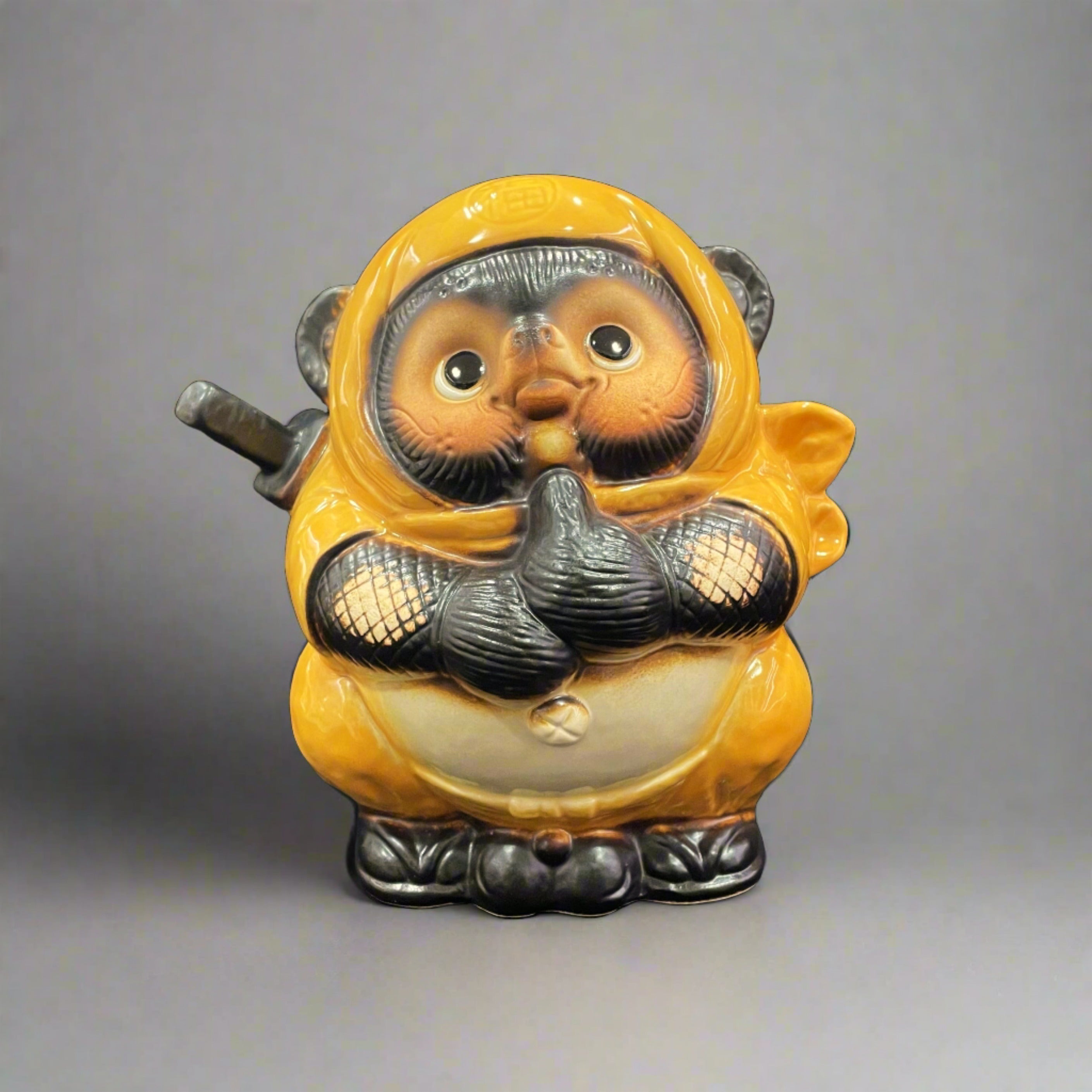 Shigaraki-ware Ninja Tanuki Statue Large - Yellow – Kakumei