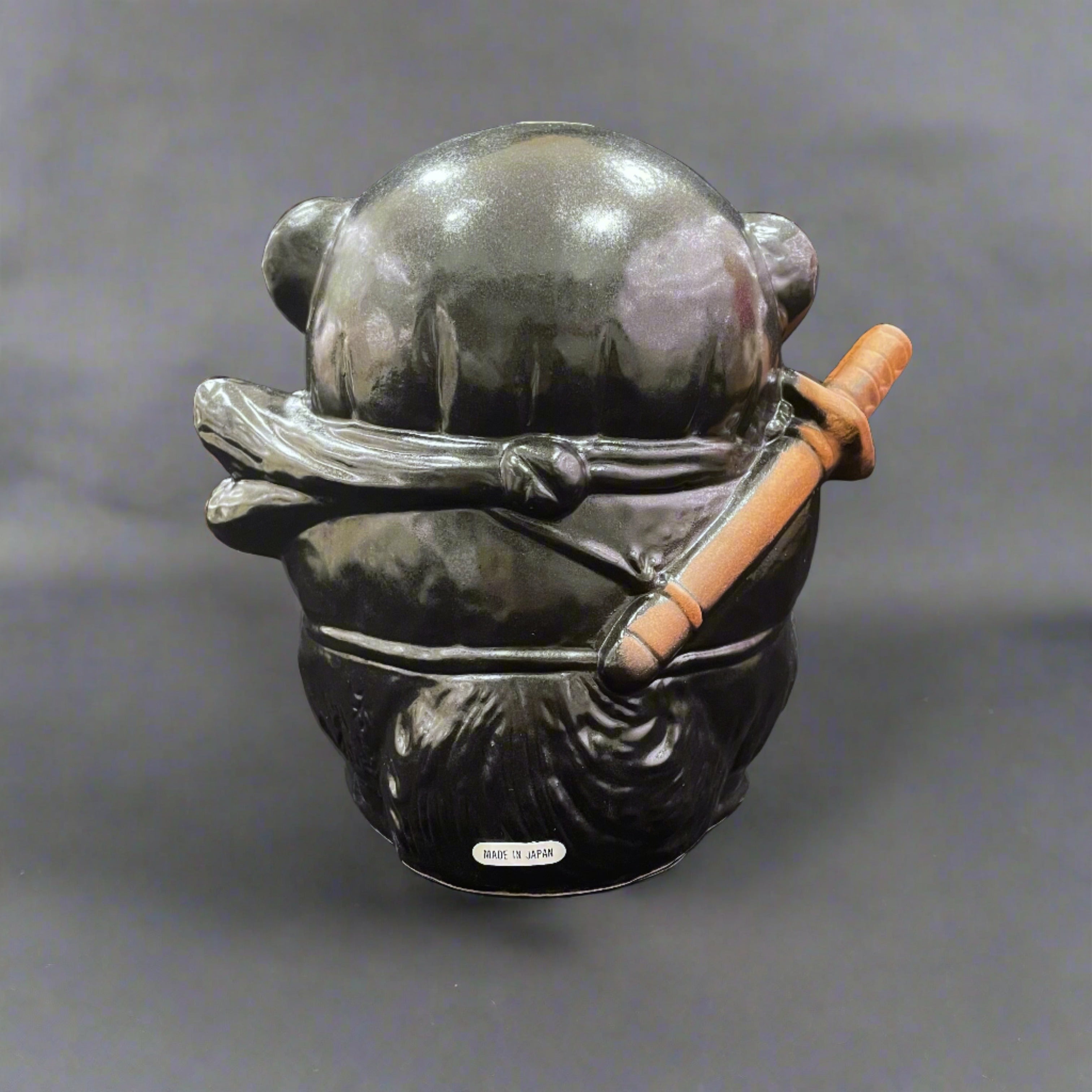 Shigaraki-ware Ninja Tanuki Statue Small - Black – Kakumei