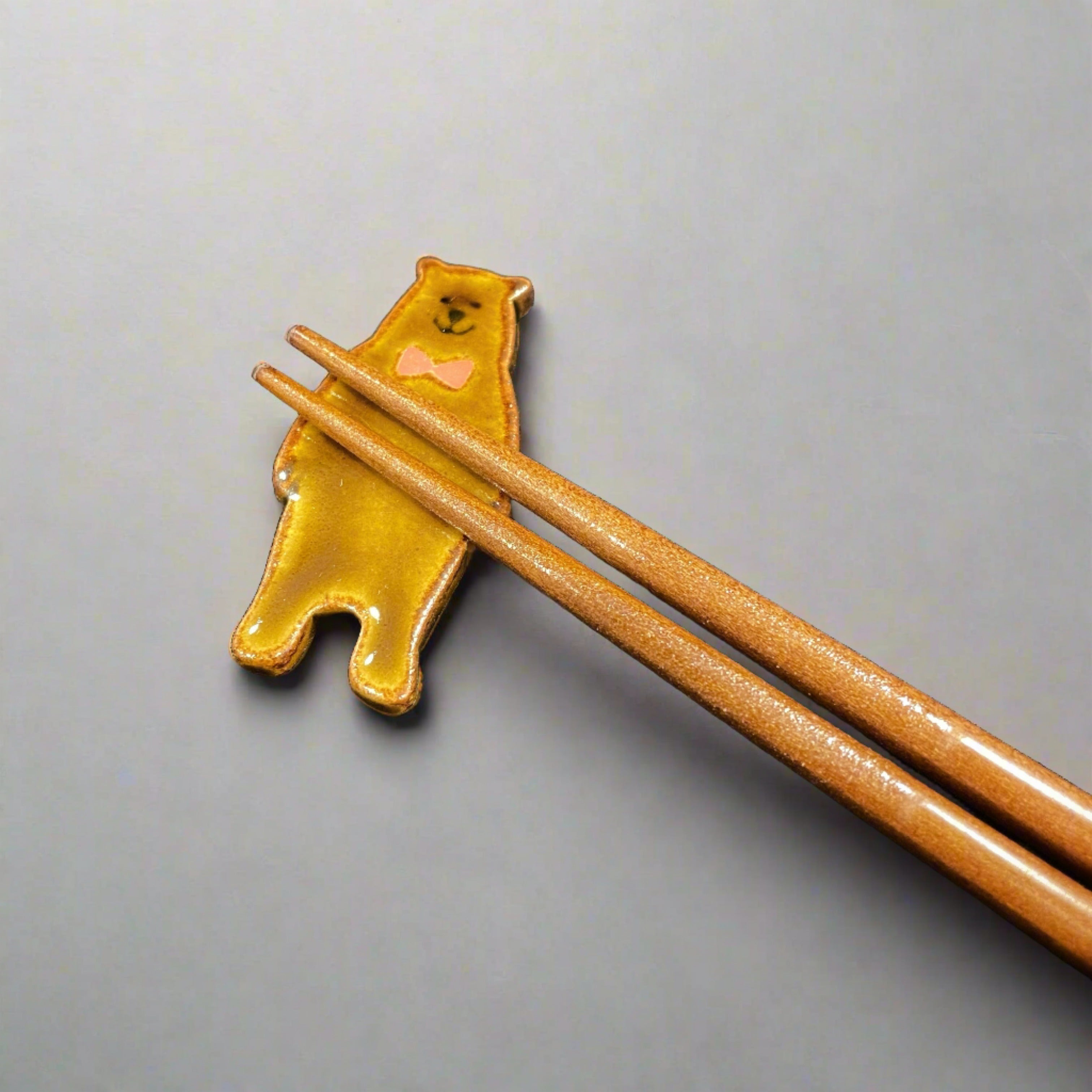 Mino-ware Chopsticks Rest - Brown Bear – Kakumei